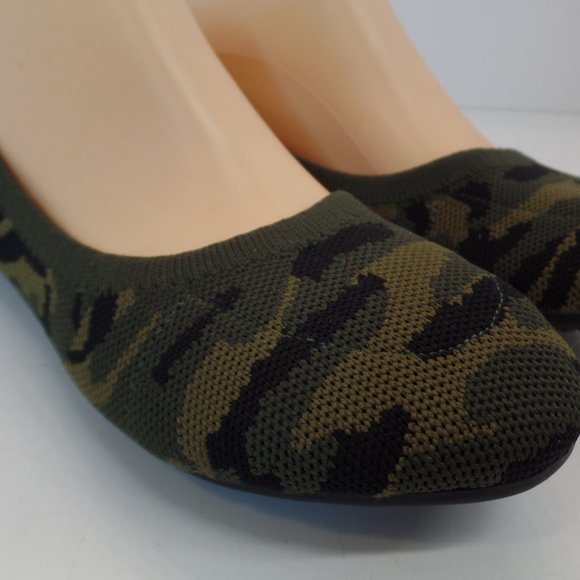 Steven New York | Shoes | Steven New York Bandour Round Toe Flats Camo ...